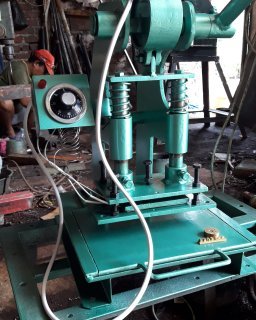 Mesin Embos Kulit | mesinembos.com | 082257391559